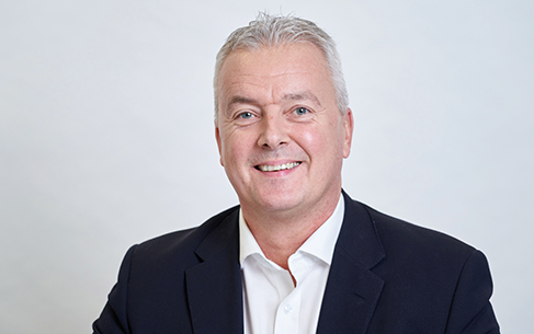 Executive Leadership Team – Rentokil Initial plc